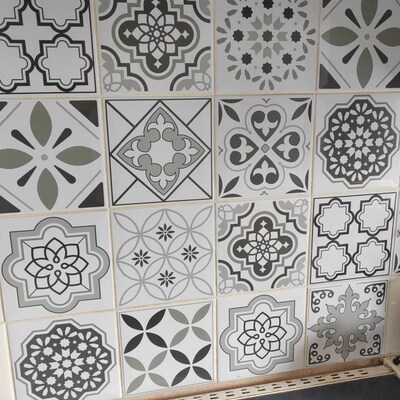 Tile Stickers, Pack of 16, Waterproof Use on 200mm X 250mm, 20 X 25cm ...