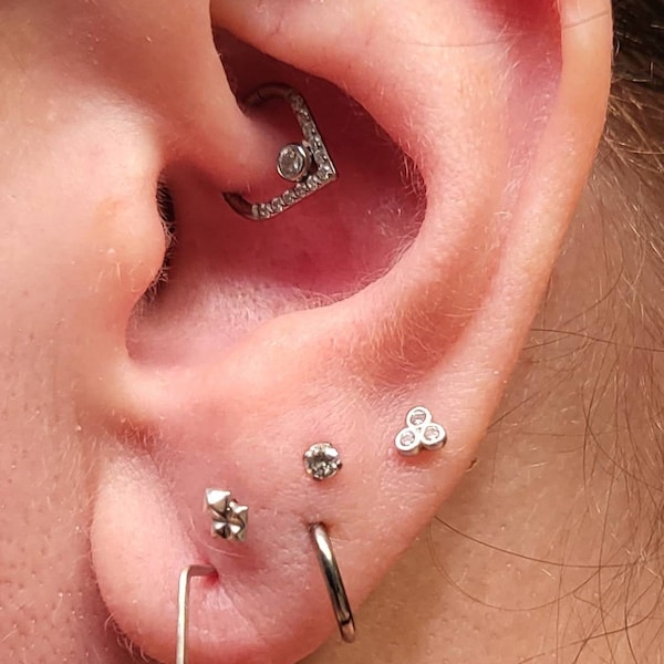 Hammered EAR CRAWLER, Gold Ear Crawlers, Ear Climbers, Ear Cuff, Simple ...