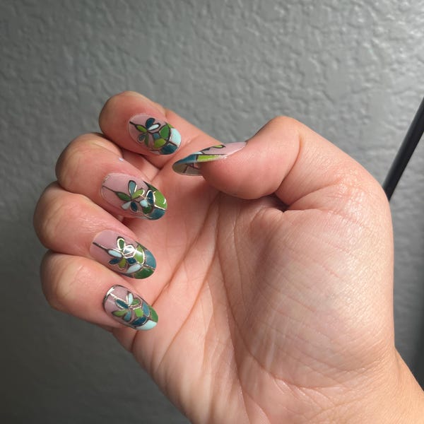 League of Legends Jinx Nail Art, Pink & Blue Graffiti Stiletto Nails ...