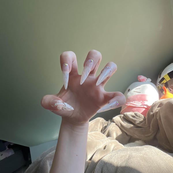 ZAYNE (love and Deep Space) Press on Nails - Etsy