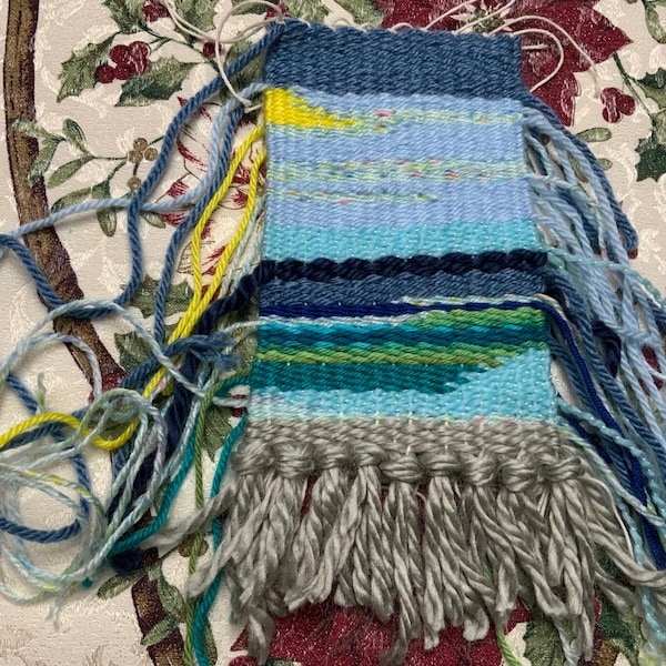 Handheld Traveler's Weaving Loom Kit | Small Beginner DIY Gifts ...