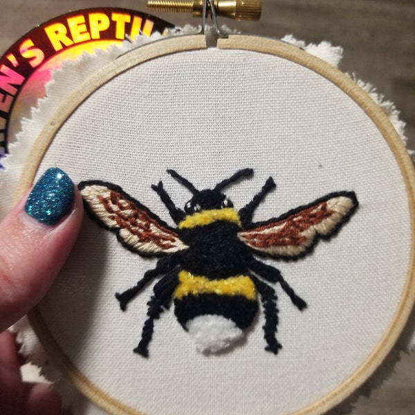 Non-binary Pride Flag Bumblebee Embroidery Wall Hanging, 4inch - Etsy