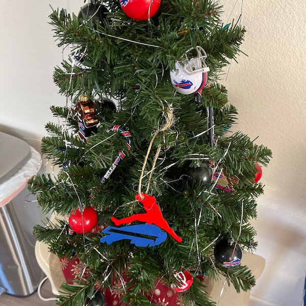 Buffalo Bills "#17 Josh Allen" Aluminum Pendant Necklace (w/26" Chain ...