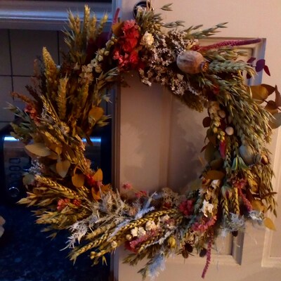 Autumn Dried Wreath Making Kit. Dried Flower DIY Autumnal Door Wreath ...