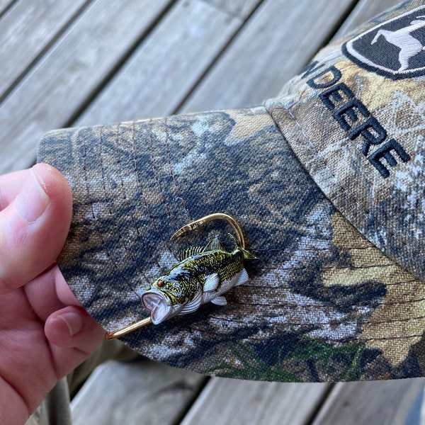 Largemouth Bass Hat Clip: Fishing Hook Brim Pin - Gift for Fisherman - Etsy