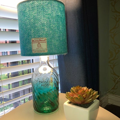 Harris Tweed Isle of Harris Gin Lamp - Etsy UK