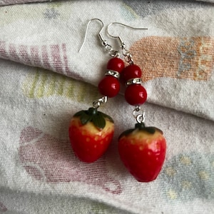 10pcs Cute Strawberry Charms, Strawberry Pendant, Resin Fruit Charms Pendant, DIY Bracelet ...