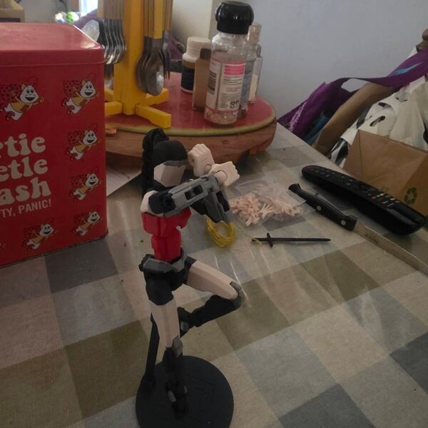 Ereviel “eight Toes” – Bard of (mis)fortune D&D Miniature Human Elf ...