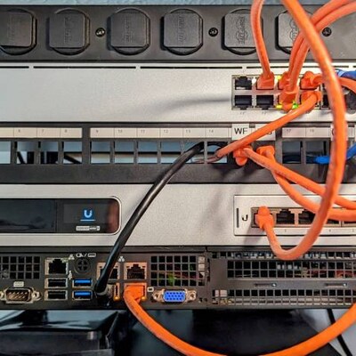 Logitech-squeezebox-crm66 Injection Molded Front and 3D Printed Rear ...