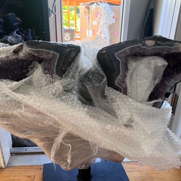 Amethyst Crystal Cluster Display With Stand, Crystal Amethyst Display ...