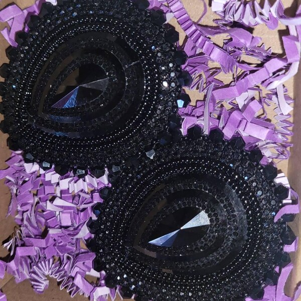 Handmade Beaded Popsocket, Earrings, and ID Badge - Etsy