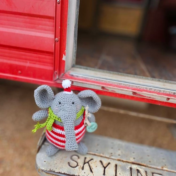 Christmas Elephant Amigurumi Crochet Pattern (PDF Pattern) - Etsy