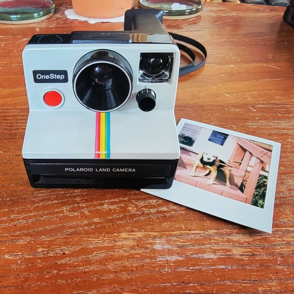 Vintage Polaroid Onestep SX-70 White Rainbow Stripe Instant Camera With ...