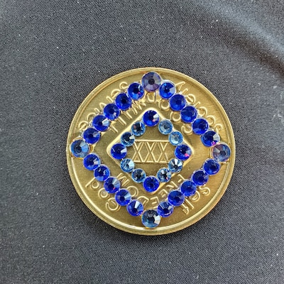 Grateful I'm Not Dead Medallion With White and Rainbow - Etsy
