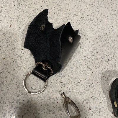 Bat Key Ring,leather Keychain,keychain,keyring,key,coffin,vampire ...