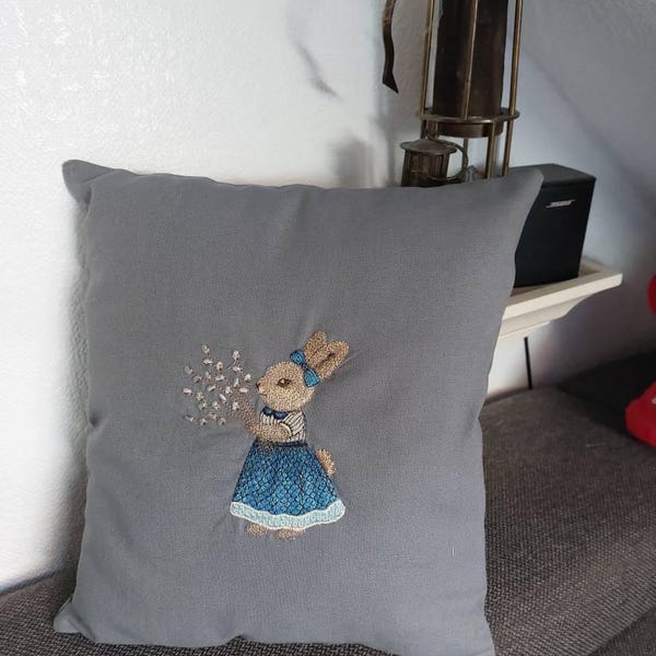 Easter Bunny Machine Embroidery Design - 4 Sizes, Rabbit Embroidery ...