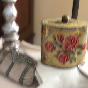 Vintage Stratton Compact With Madonna and Child Centerpiece, Stratton ...