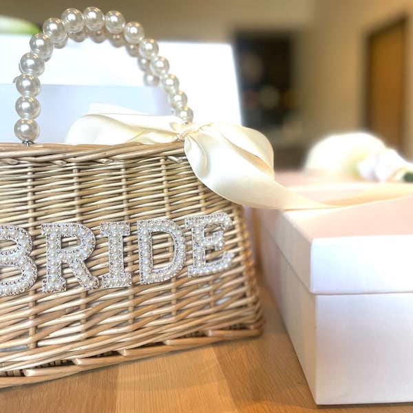 Personalized Bride Straw Bag With Pearl Handle: Honeymoon Tote - Etsy