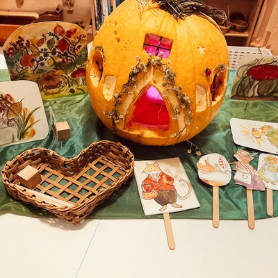 The Holly King and the Oak King Puppet Set - Etsy