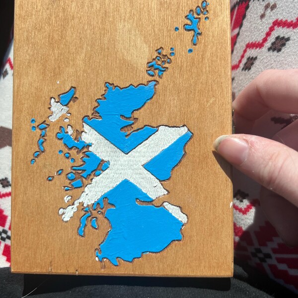 Celtic Tree Wooden Perpetual Calendar - Any Language - Personalizable ...