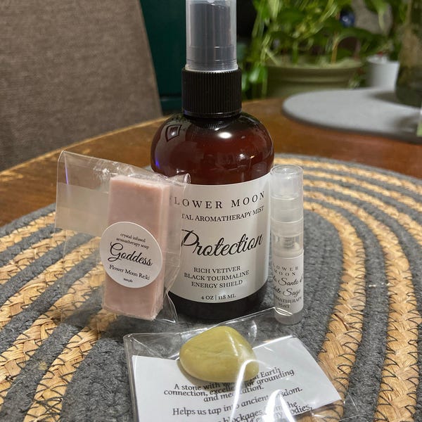 Empath Protection, Negative Energy Shield, Aromatherapy Spray, Black ...