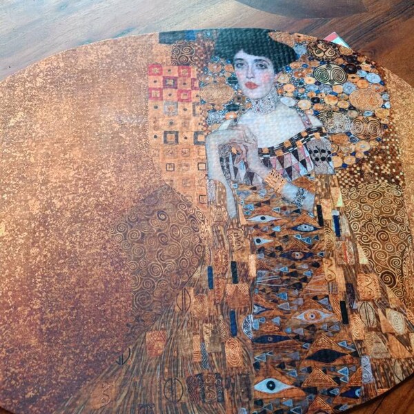 Faux Silver Grey Alligator Crocodile Wedge Placemat for Round Tables ...