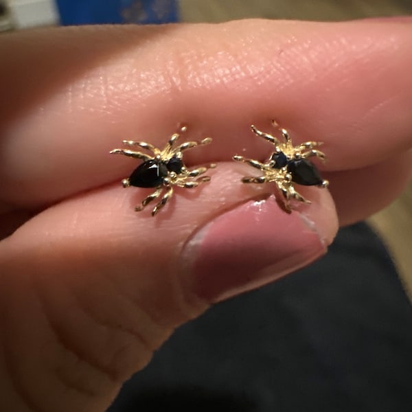 14K Solid Gold Black Spinel Spider Cartilage Earring/threadless Animal ...
