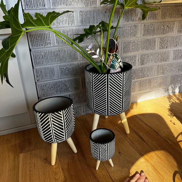 Herring Bone Cement Tripod Planter Pots on Wood Stands - Etsy