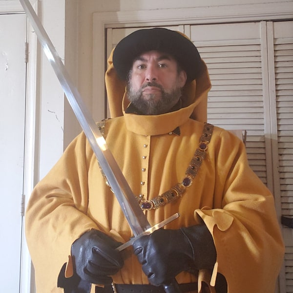 Woolen Chaperon - Medieval Hat for Men - Medieval & Renaissance ...