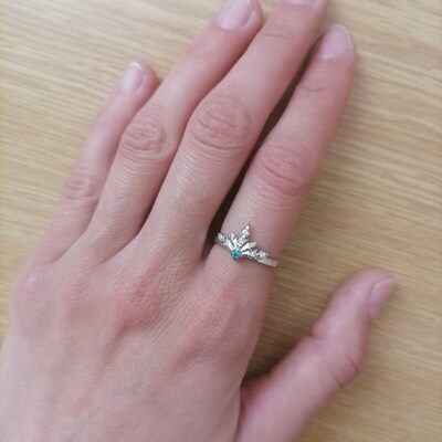 Enchanted Disney Frozen 2 Elsa Snowflake Engagement Ring/ 925 Sterling ...