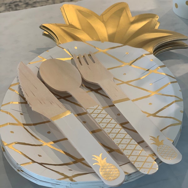 Fancy Pineapple Plates / Pineapple Plates / Pineapple Party / Summer ...