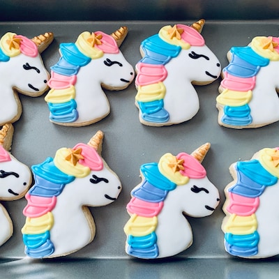 Royal Icing Stars Sugar Cake Decorations Gold Stars Made From Royal ...