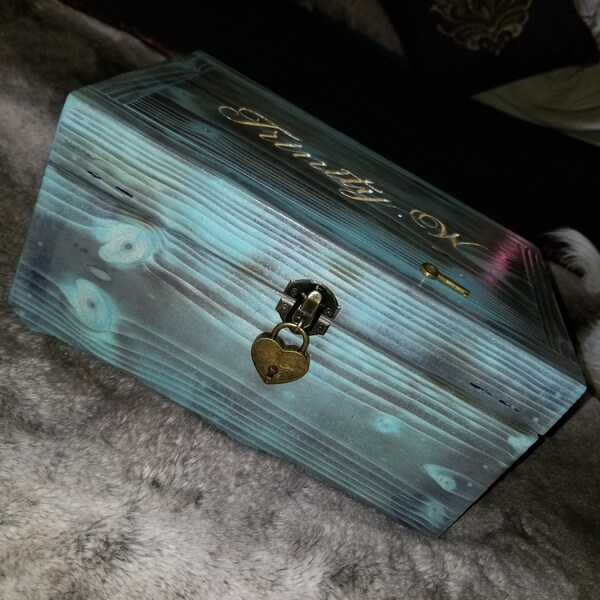 Personalized Memory Box With Lock, Beautifully Engraved Wooden Keepsake ...