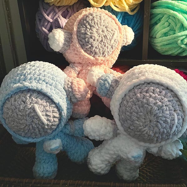 Captain Spud | PDF Amigurumi Pattern | English and Spanish | Astronaut ...