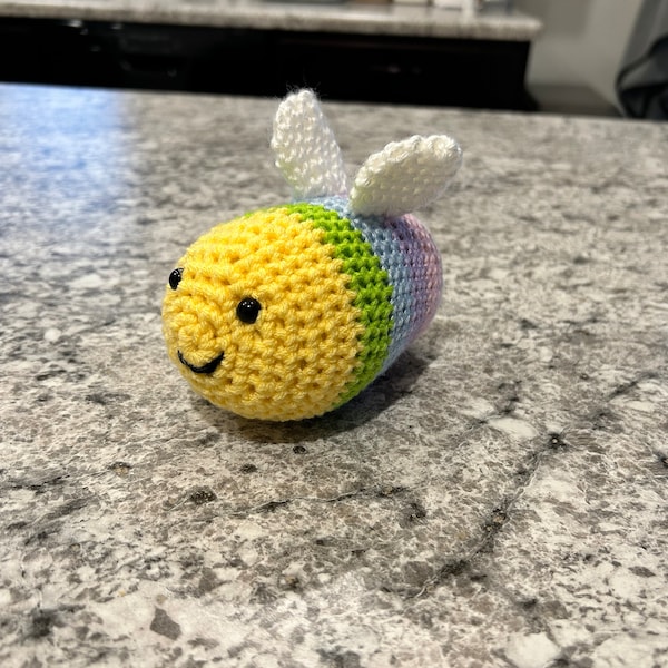 Rainbow Bee Crochet Pattern: Kawaii Amigurumi (PDF) - Etsy