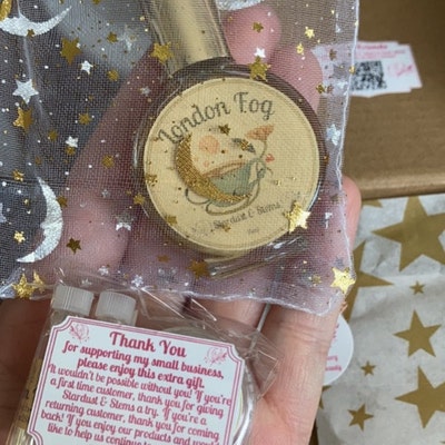 Peach Perfume, Dark Fruit Sweet Retro Scents, Magical Nymph Indie ...