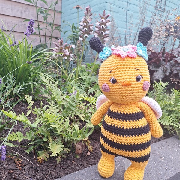PDF Lily the Bee/crochet Pattern in English/polish/digital PRODUCT - Etsy