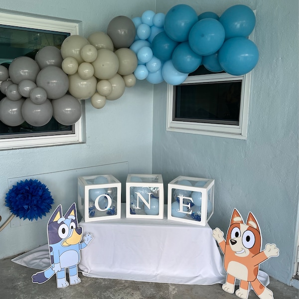 Bluey Balloon Backdrop, Let's Pawty Balloon Garland, Bluey Birthday ...