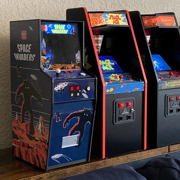 Space Paranoids Themed Coin Pusher. 1:6 / Sixth Scale. Great for ...