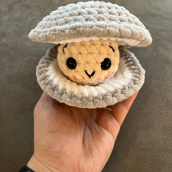 PATTERN: Low Sew Plush Cecil the Clam Pattern - Amigurumi Super Bulky ...