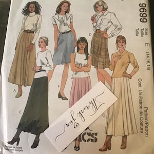 Vogue 1135 Emanuel Ungaro 1970s Back Paneled Goddess Evening Dress ...