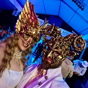 Venetian Cloak tabarro in Typical Venetian Wool With Full | Etsy