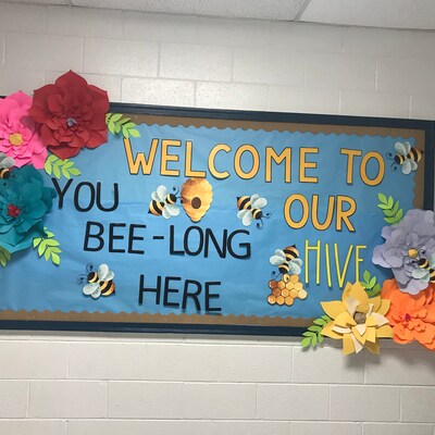 Printable Bulletin Board Display Kit Teacher Bulletin Board Bee Hive ...