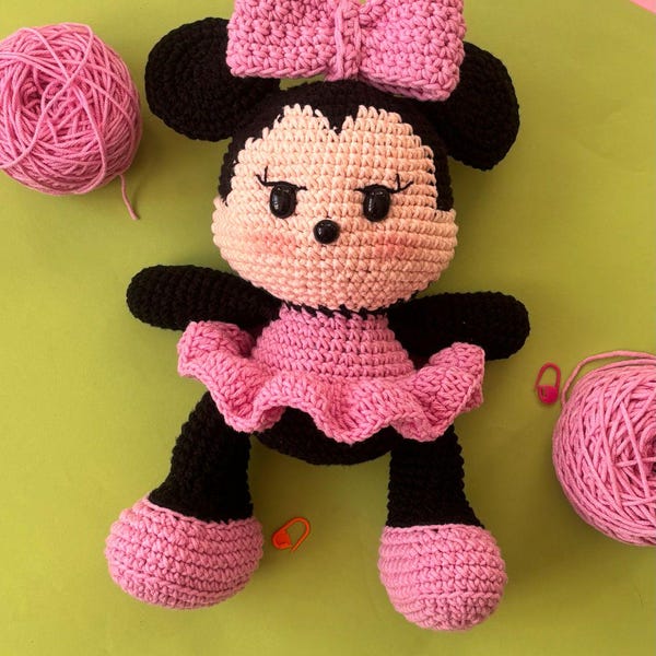 Mika the Mouse | Amigurumi Crochet Pattern by Linhas De Algodão ...