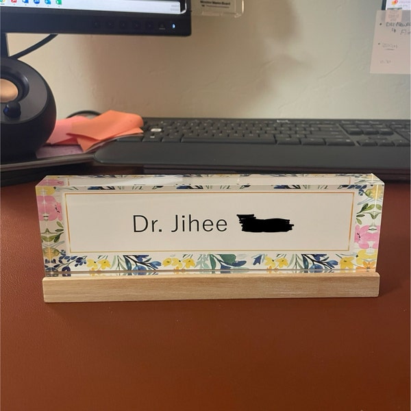 Desk Name Plate Custom Acrylic Name Sign With Flowers Unique Desk Decor ...