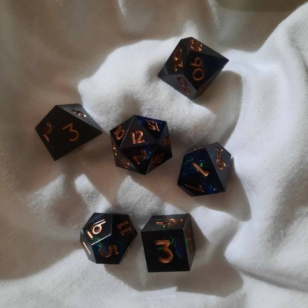 Purple Crystal DND Dice Set – Handmade Engraved/carving Amethyst for ...