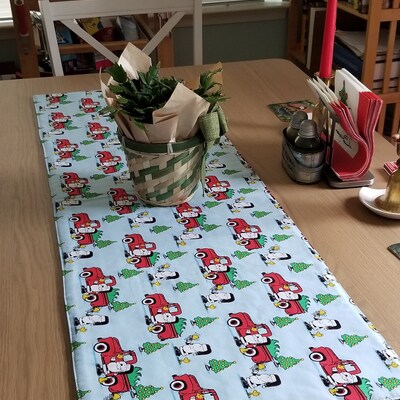NEW Handmade REVERSIBLE Quilted Table Topper Table Runner. Snoopy ...