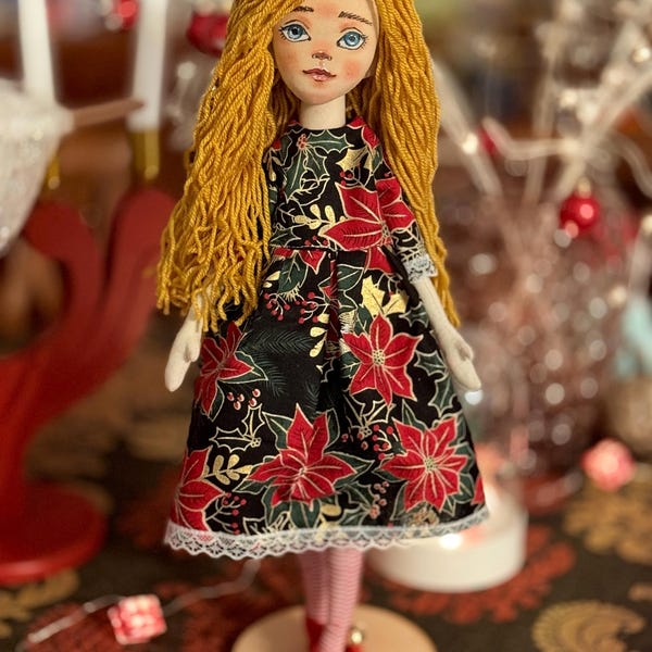 Video Tutorial on Drawing the Face of a Ragdoll Catherine Emily Using a ...