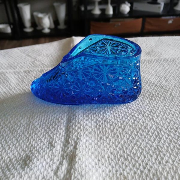 Ware’s Assorted Candy Tin From Chicago - Etsy