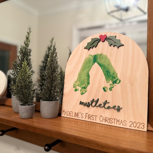 Mistletoes Baby Footprint Mistletoe Craft Baby's First Christmas Craft ...